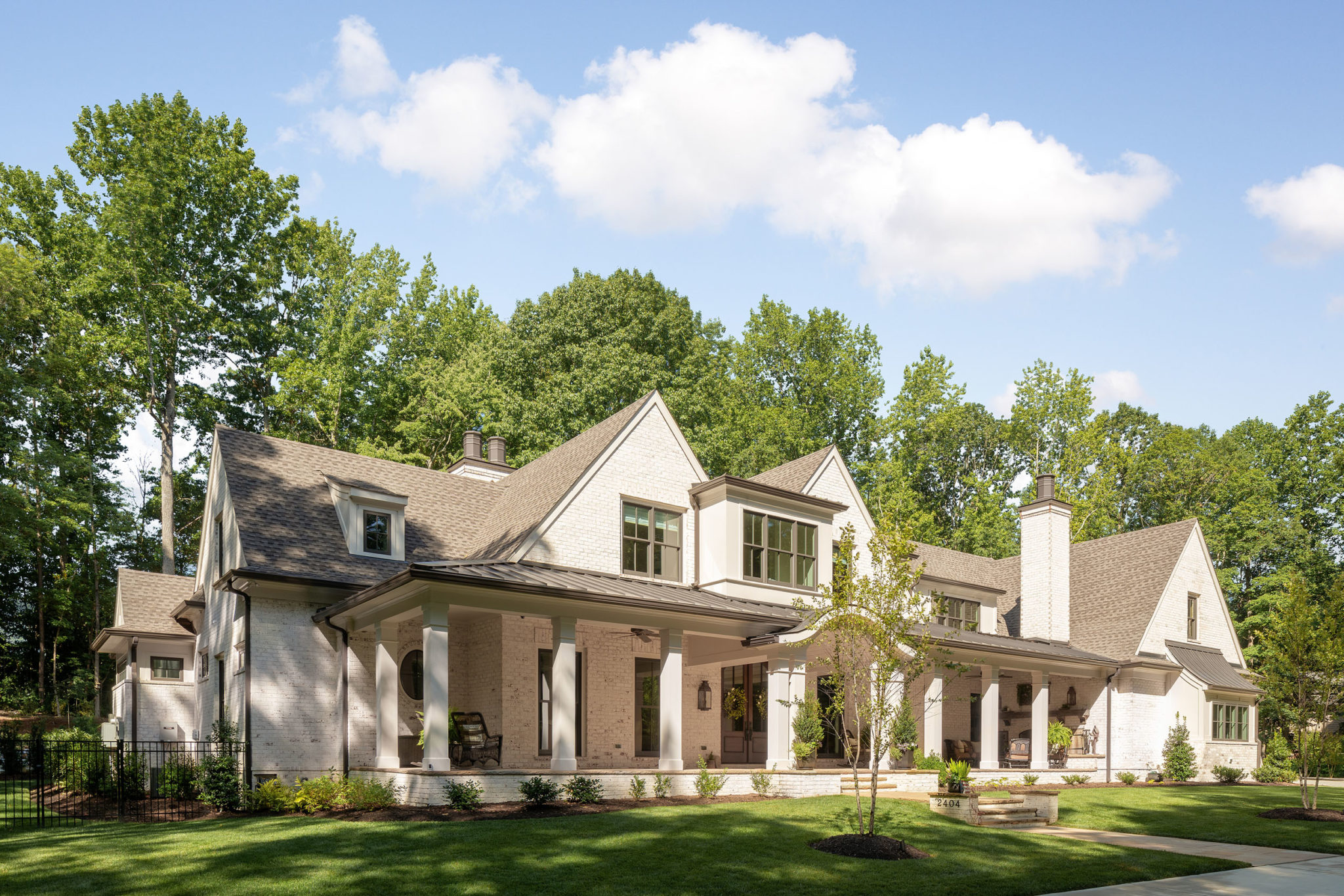 Rustic Craftsman Farmhouse - GERRARD BUILDERS
